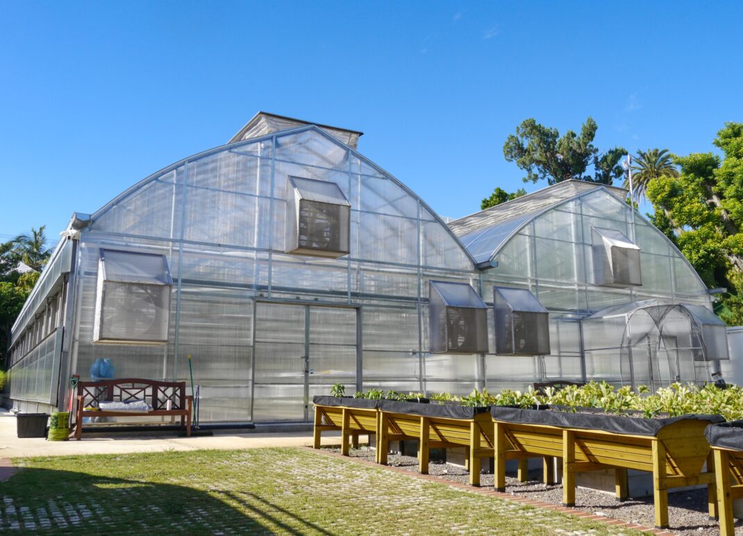 How to build a hydroponic greenhouse kit - Horti Generation
